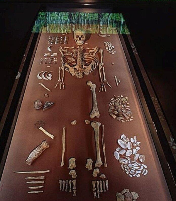 9,000-year-old Shaman Burial in Germany - Ecstatic Trance: Ritual Body Postures
